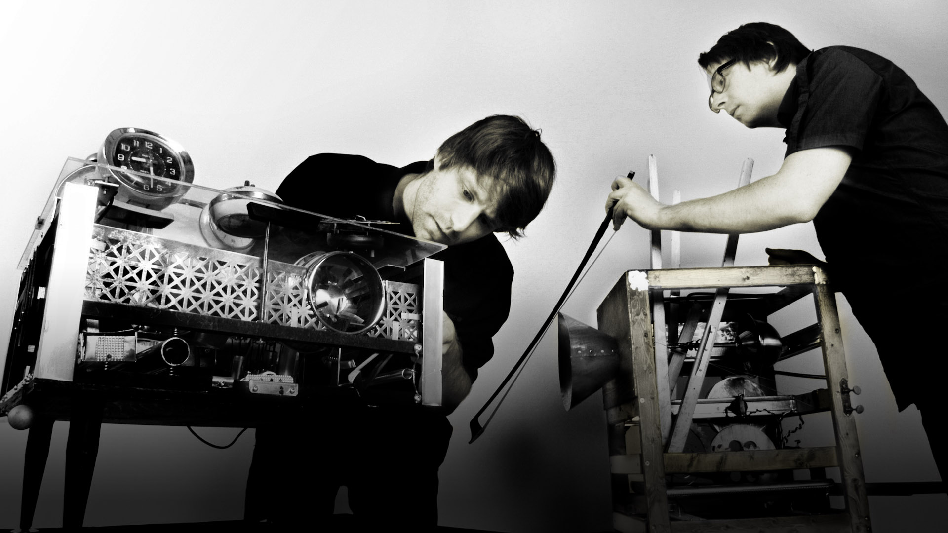 MARTIN MESSIER | SEWING MACHINE ORCHESTRA INSTALLATION